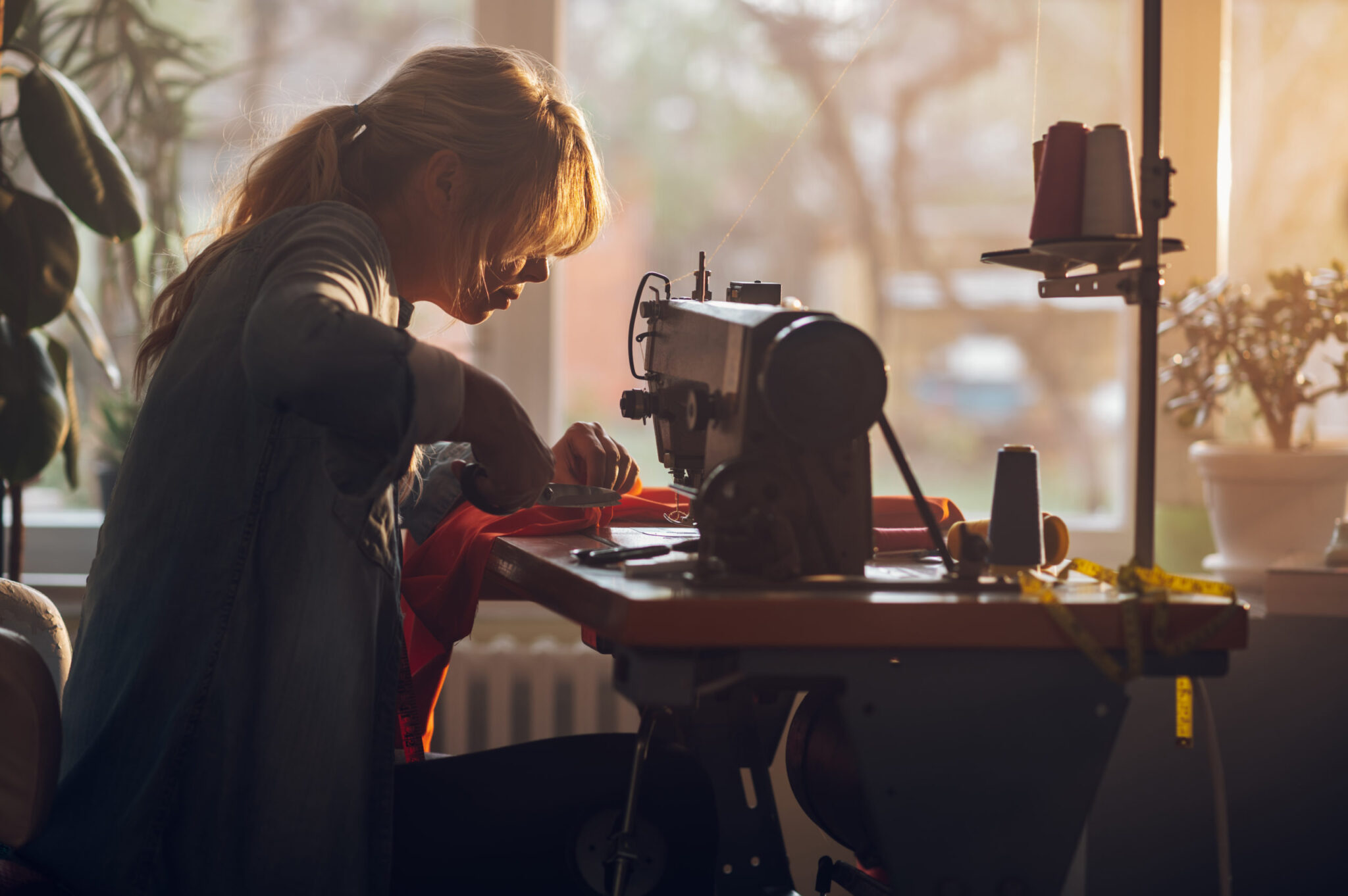 A Beginner's Guide To Choosing The Right Sewing Machine – Good Reasons